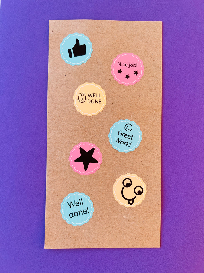 Small Coloured Wavy Labels - 34*34mm 200 per roll 🧁 – Labelly